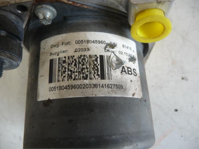 ABS pump - De Vos Autodemontage