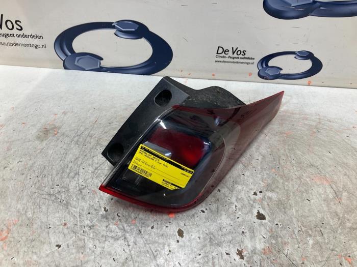 Opel Crossland X Taillight, right 2020 39137520 | De Vos Onderdelen