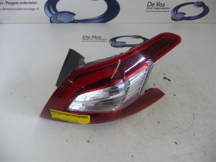 Peugeot 308 Taillight, right 2015 9677817580 | De Vos Onderdelen