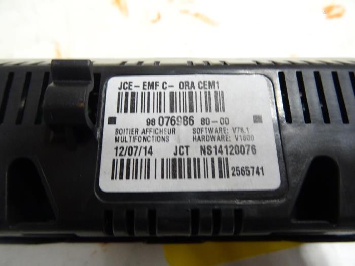 Interior display - De Vos Autodemontage