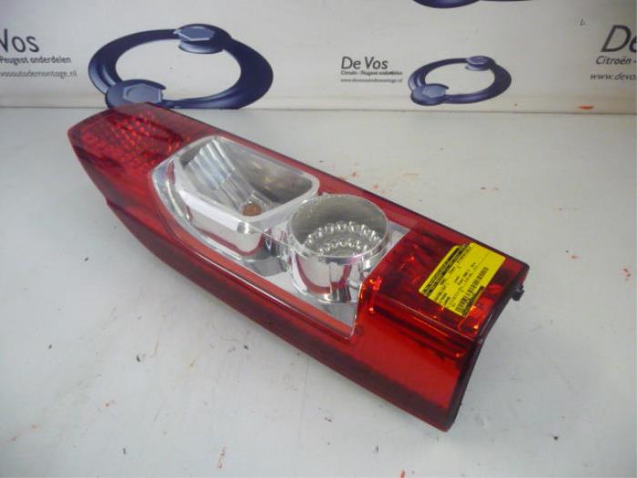 Citroen Jumper Achterlicht links 2008 6350Z2-1606664080 | De Vos Onderdelen