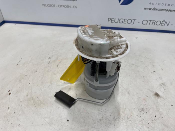 Peugeot 5008 1.2 12V e-THP PureTech 130 Kraftstoffpumpe Elektrisch HNS 2020 9809355080 ...