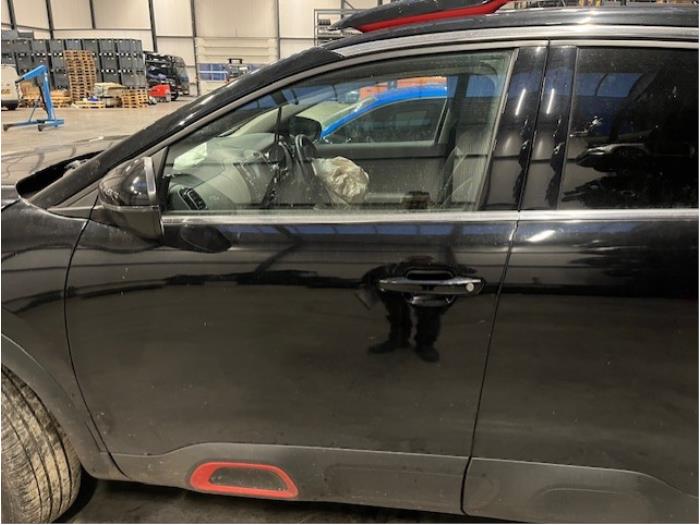 Citroen C5 Aircross 1.2 e-THP PureTech 130 Tür 4-türig links vorne 2020 ...